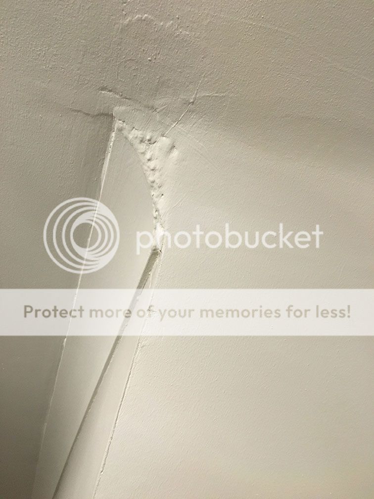 How to fix / improve this coving edge? - www.ultimatehandyman.co.uk