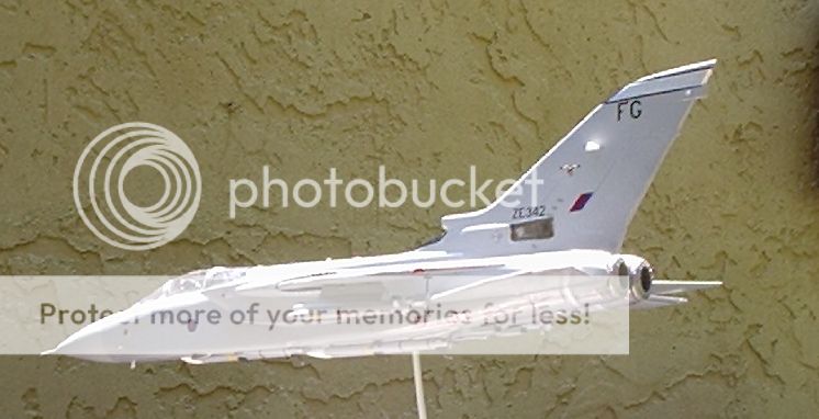 Tornado F.3 Vinten Vicon Chaff/Flare Dispensers - Aircraft Modern ...